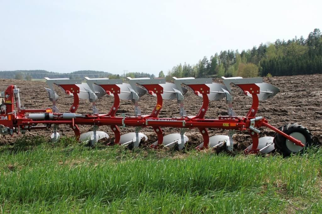 What Can Ploughing do for you? | The best Plough for your Farm | FarmChief