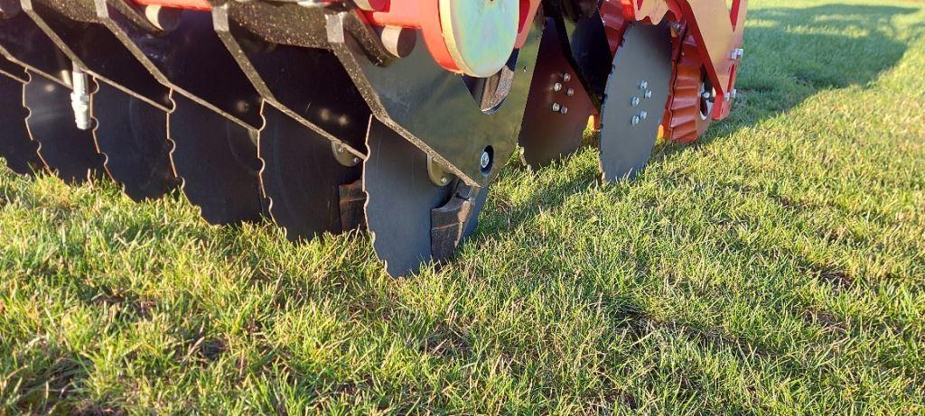 FarmChief Moore Uni-Drill Certainly Not To Be Missed - FarmChief
